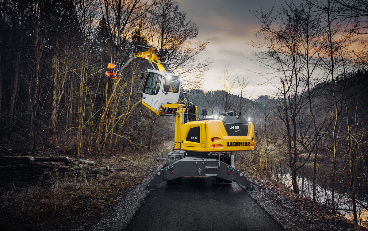 Mobile material handling machines - Liebherr